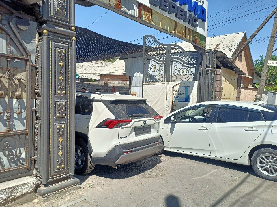 Otomobil servisi Гибрид сервис, Bişkek, foto