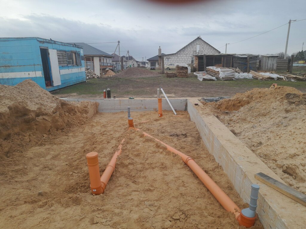 Su ve kanalizasyon sistemlerinin montaj ve bakımı МММ. бел, Gomelskaya oblastı, foto