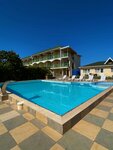 VIKTORiYA (Южная улица No:6, посёлок городского типа Николаевка), otel  Kırım Cumhuriyeti'nden