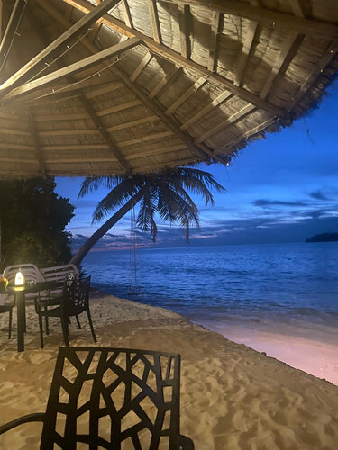 Restoran Plumeria Beach, Vaavu Atolü, foto