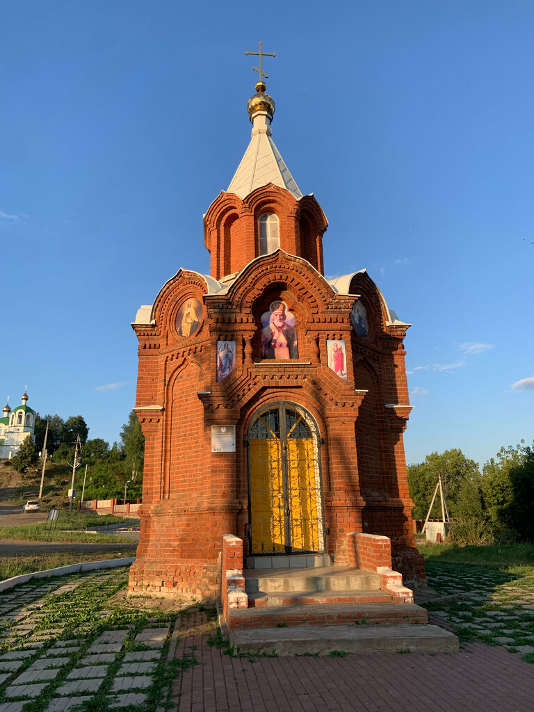 Şapel, haç anıtı Часовня Николая Чудотворца, Udmurtiya, foto
