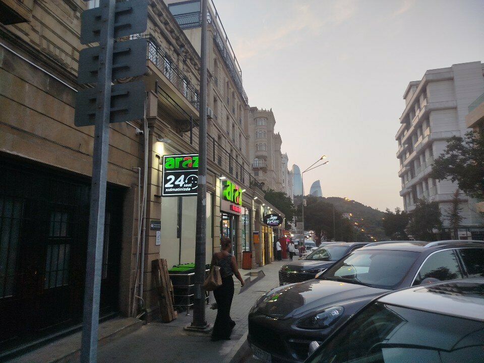Market Araz, Bakü, foto