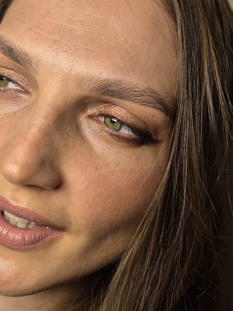 Kaş ve kirpik salonu IS'Brows, Moskova, foto