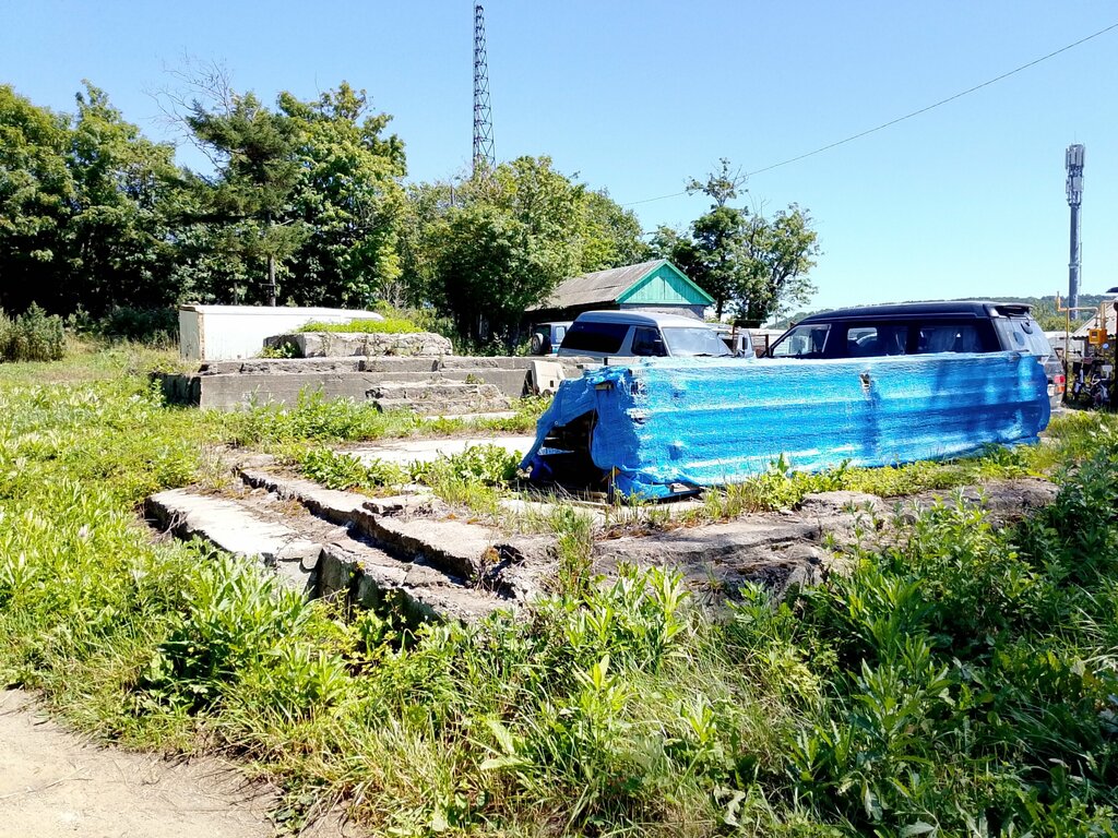 Turistik yerler Японский храм-памятник показавшим верность, Korsakov, foto