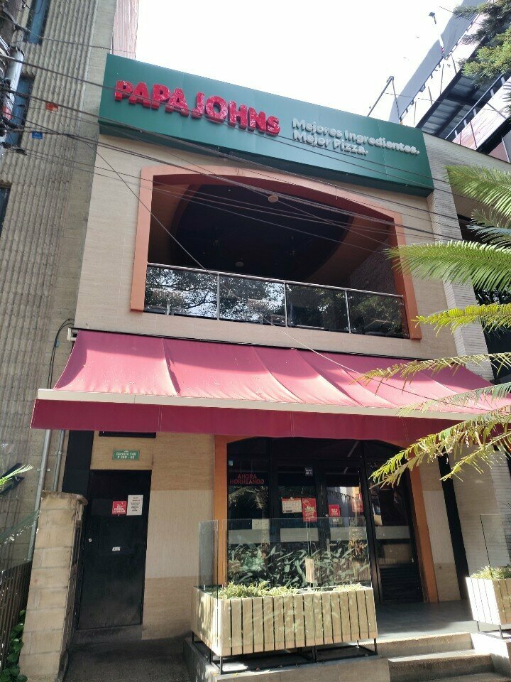 Pizzacılar Papa John's, Medellin, foto