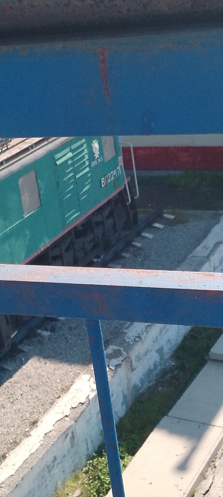 Teknoloji anıtı Грузопассажирский электровоз постоянного тока ВЛ22М-171, Yekaterinburg, foto