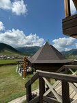 Айылчы Тура (Leninskaya ulitsa No:3Д/1, selo Ust-Kan), otel  Altay Cumhuriyeti'nden