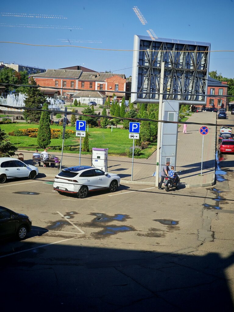 Elektrikli oto şarj istasyonları Станция зарядки электромобилей НЭСК, Kropotkin, foto