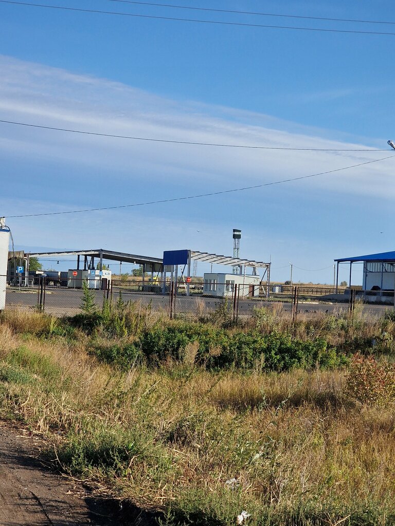 Sınır kapısı Shagan Automobile Checkpoint, Batı Kazakistan eyaleti, foto