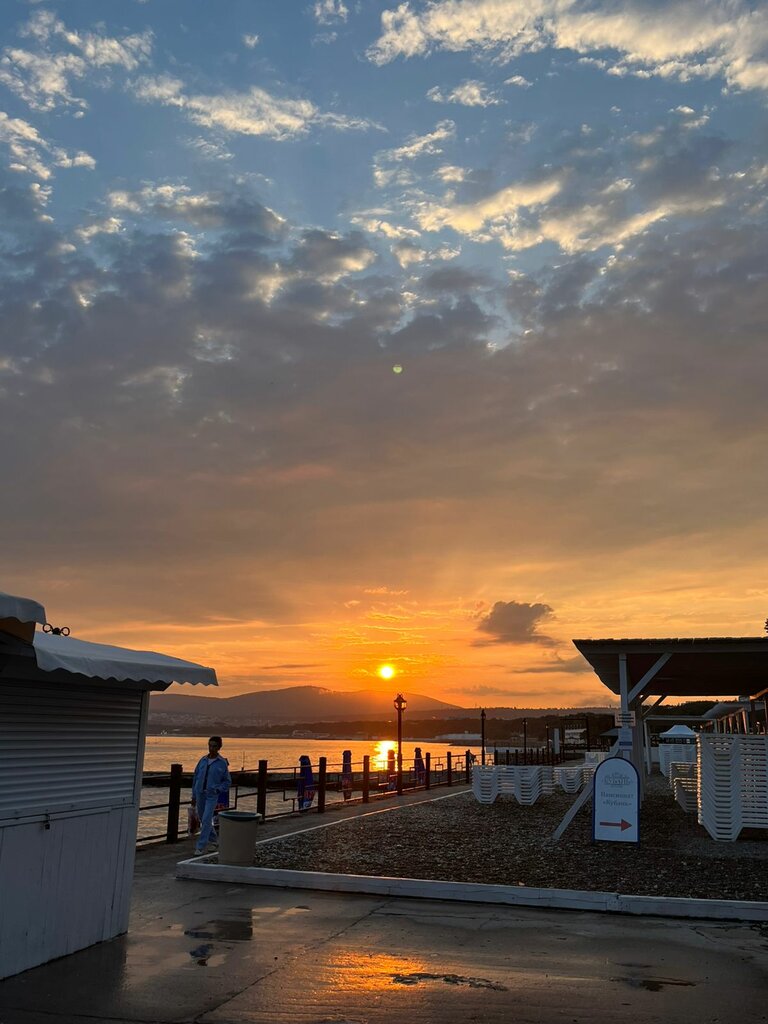 Kafe Солнечный Берег, Gelencik, foto