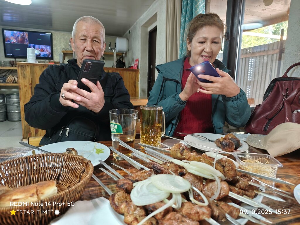 Kafe Shish kebab from Daryn, Almatı, foto