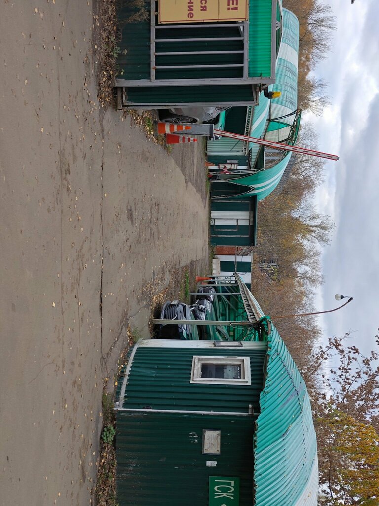 Garajlar Garazhny kooperativ, Moskova, foto