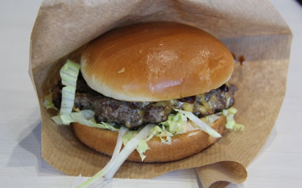 Kafe ТАТ Бургер, Naberejniye Çelny (Yar Çallı), foto