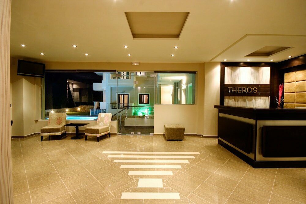 Otel Theros Hotel, Dünya, foto