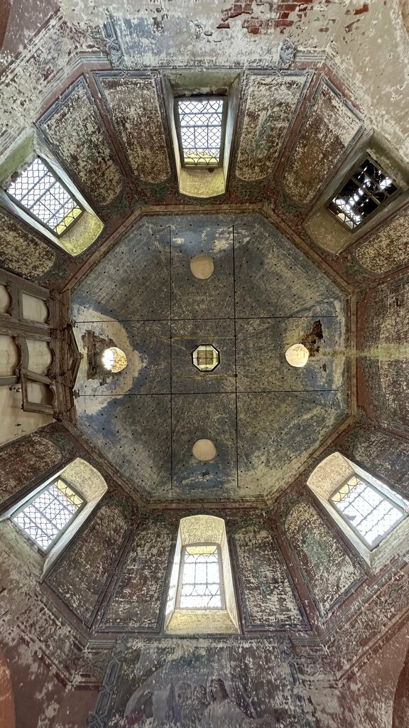 Turistik yerler Церковь Успения Пресвятой Богородицы, Yaroslavskaya oblastı, foto