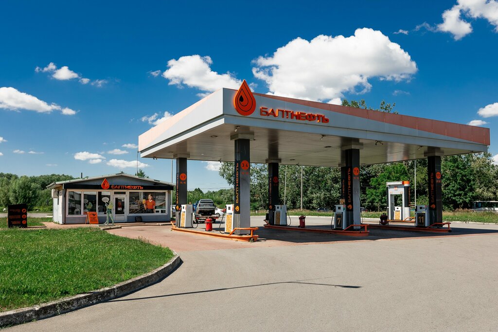 Benzin istasyonu Baltneft, Kaliningrad, foto