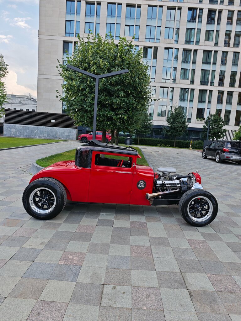 Restorasyon atölyeleri Rockabilly Garage, Saint‑Petersburg, foto