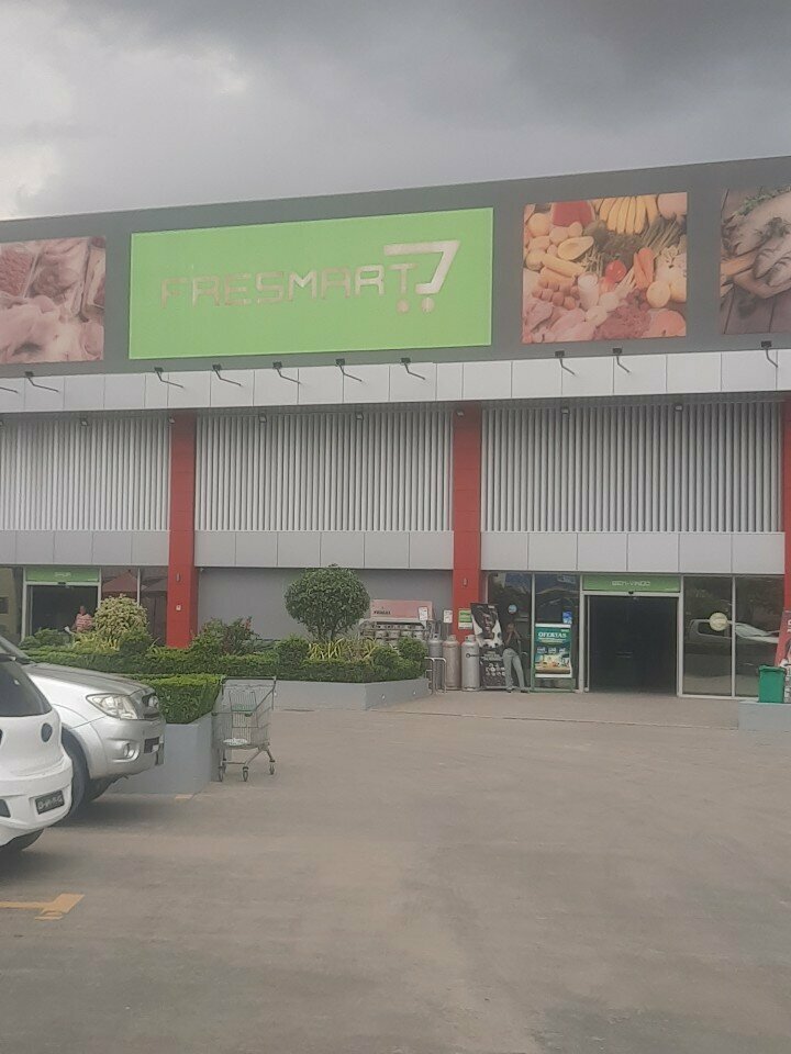 Süpermarket Fresmart Fubu, Loanda, foto