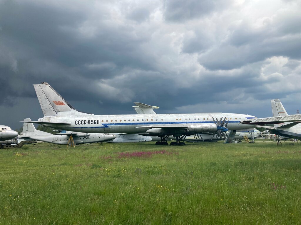 Teknoloji anıtı Пассажирский самолëт Ту-114, Moskova ve Moskovskaya oblastı, foto