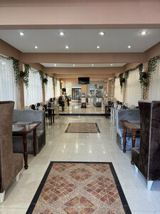 Troy (Korabelny pereulok No:5, Lazarevskoe Residential District), kafe  Soçi'den