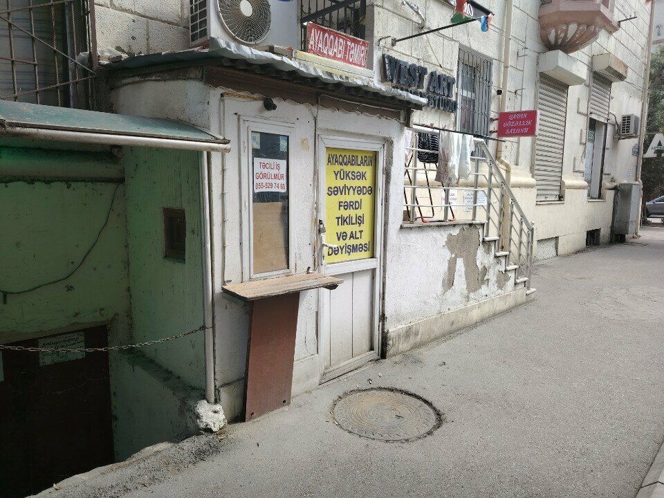 Ayakkabı tamiri Ayaqqabı Təmiri, Bakü, foto