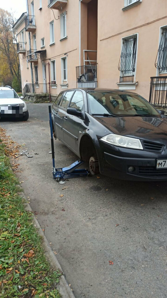 Oto lastik tamiri Мойка, Moskova, foto