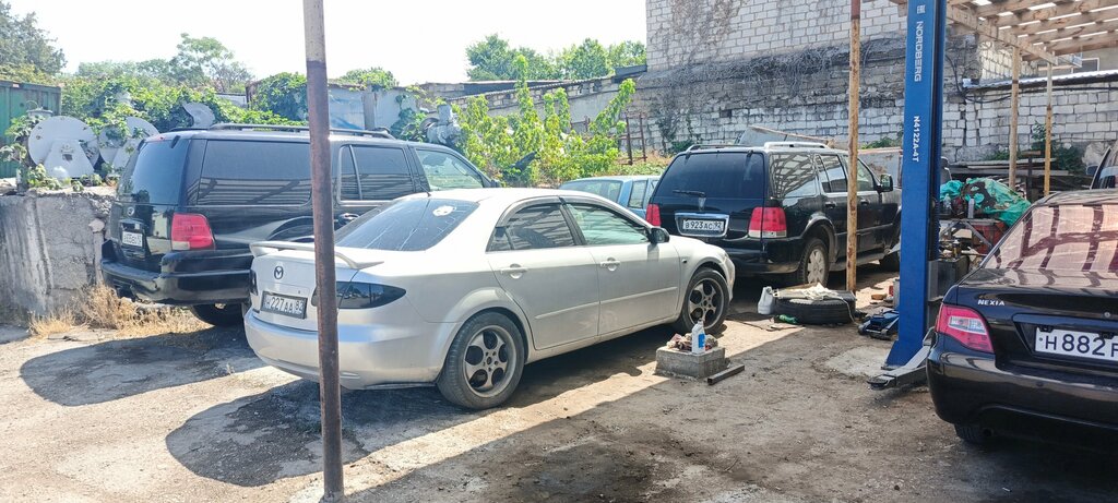 Otomobil servisi Garage, Sevastopol, foto