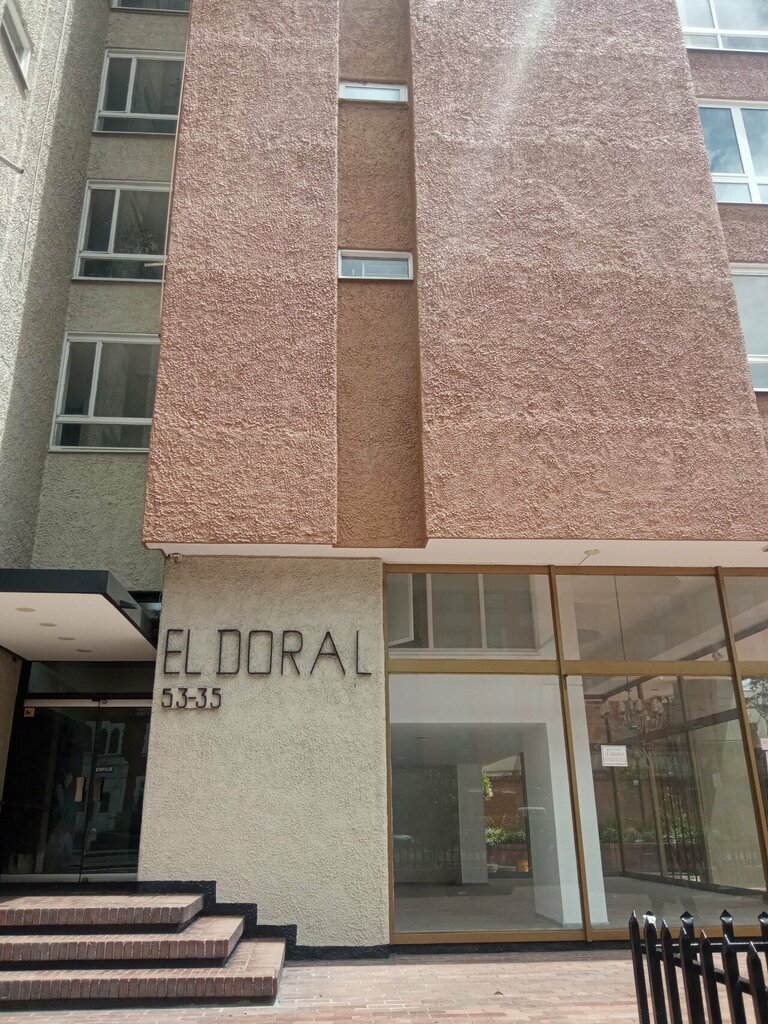 Belediye ve kamu hizmetleri merkezi Edificio El Doral, Bogota, foto