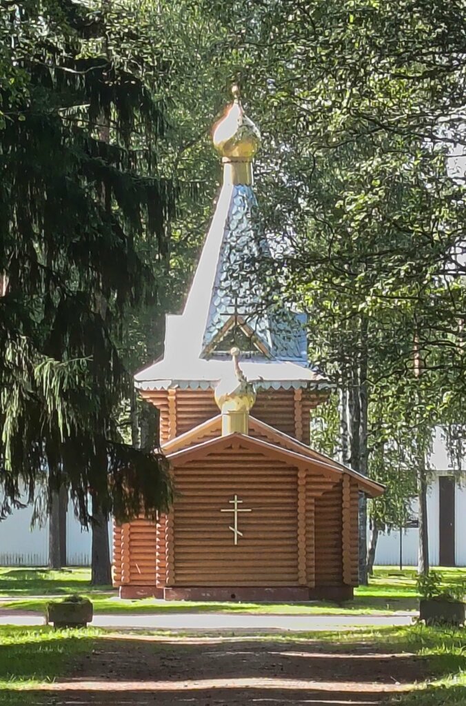 Ortodoks kiliseleri Khram-Chasovnya SV. Vmch. Georgiya Pobedonostsa, Saint‑Petersburg ve Leningradskaya oblastı, foto