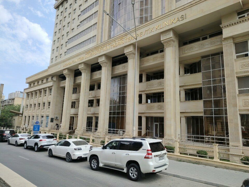 Poliklinikler Student Polyclinic of the Azerbaijan Medical University, Bakü, foto