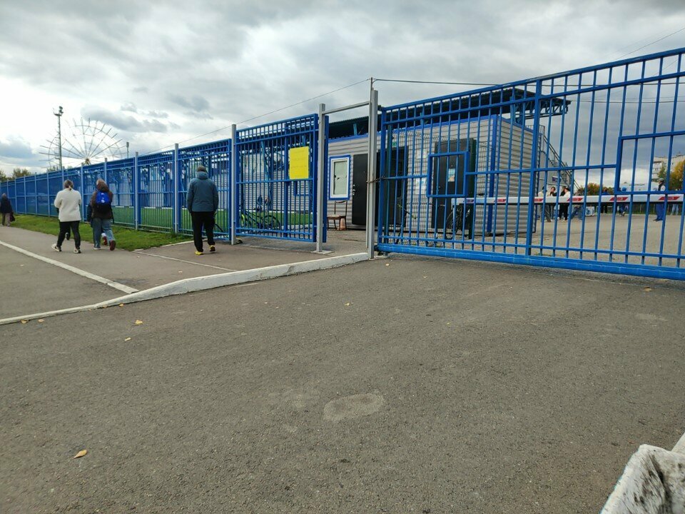 Tırmanma duvarı Скалодром, Barnaul, foto