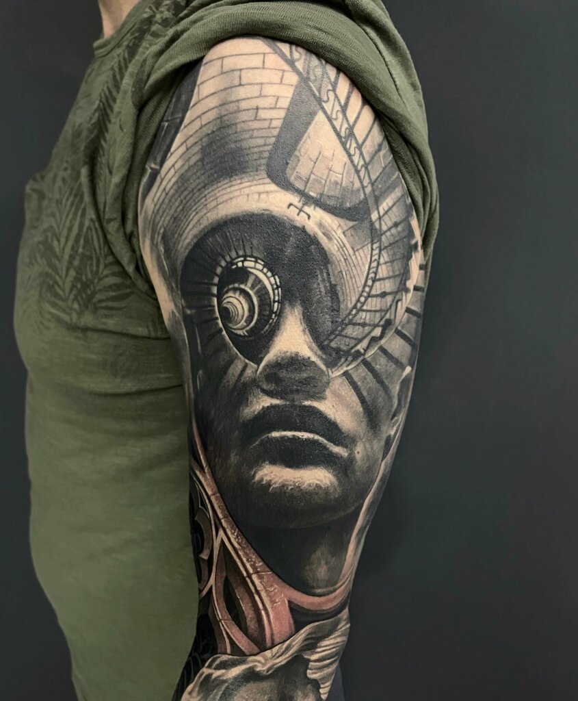 Dövmeciler Prototype tattoo, Nijni Novgorod, foto
