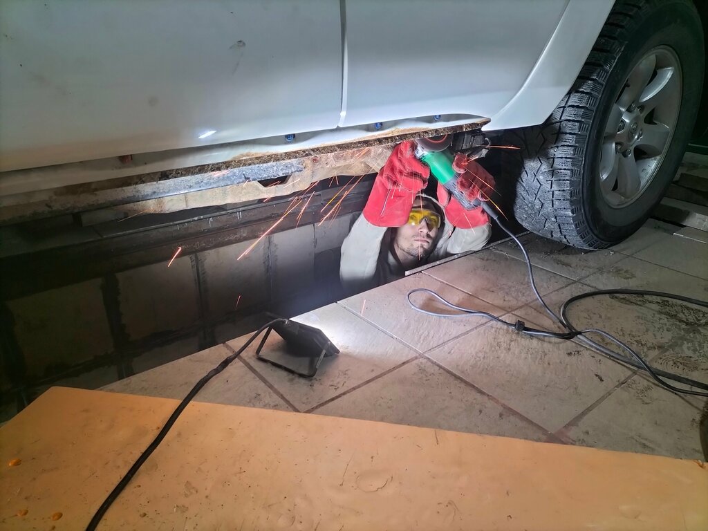 Otomobil servisi Massive Custom's, Novosibirsk, foto