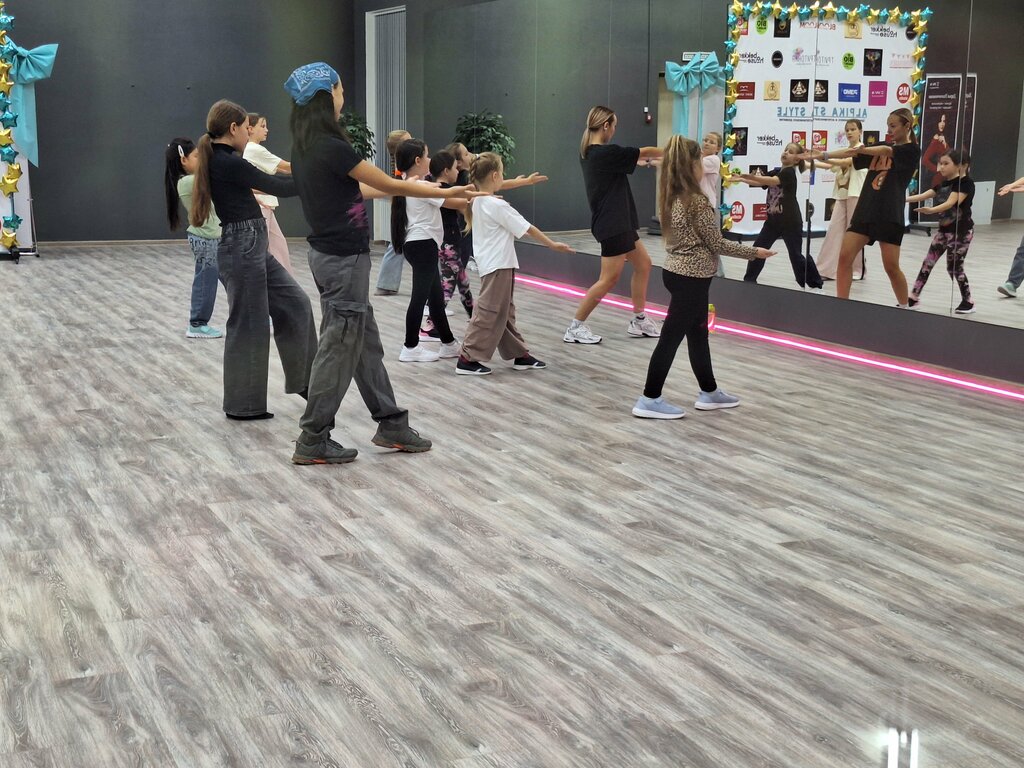 Mankenlik ajansları Альпика Style, Saratov, foto