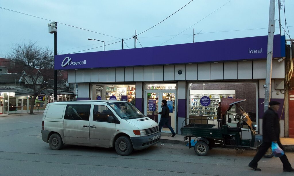 Telekomünikasyon firmaları Azercell, Bakü, foto