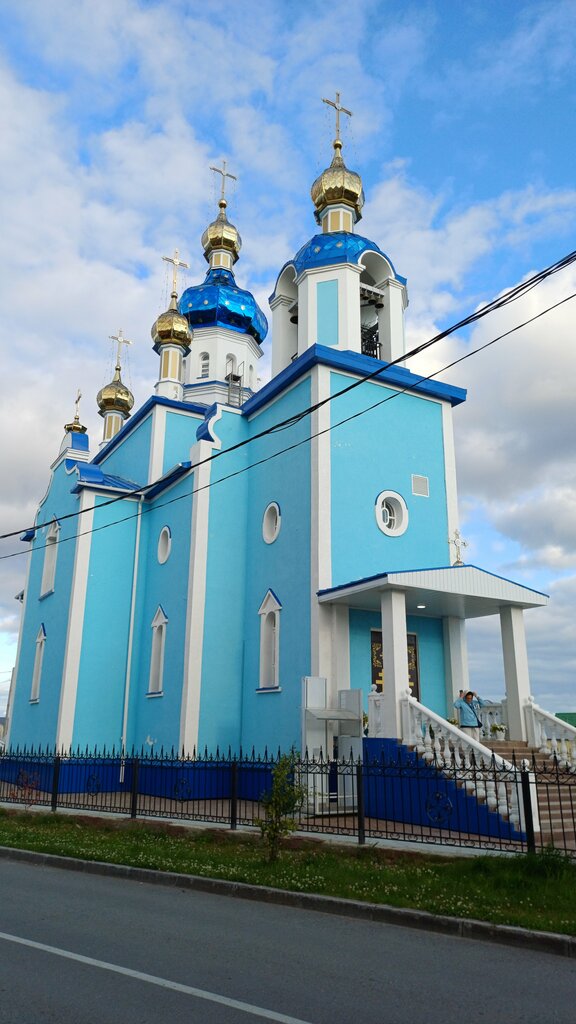 Ortodoks kiliseleri Церковь Смоленской иконы Божией Матери Одигитрия, Yamal‑Nenets Özerk Bölgesi, foto
