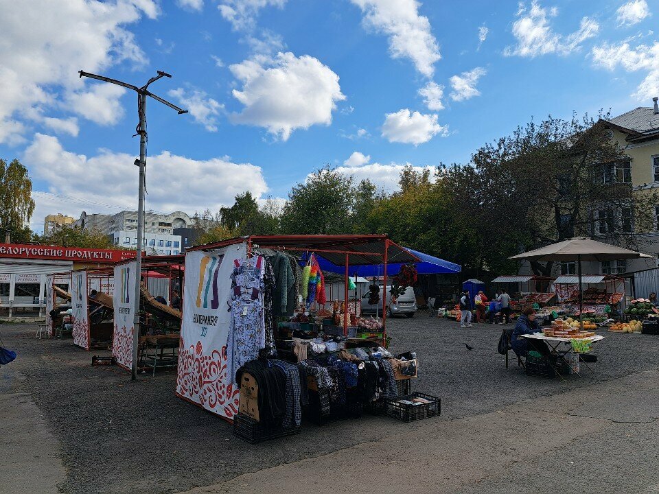 Pazarlar ve çarşılar Рынок, Yekaterinburg, foto