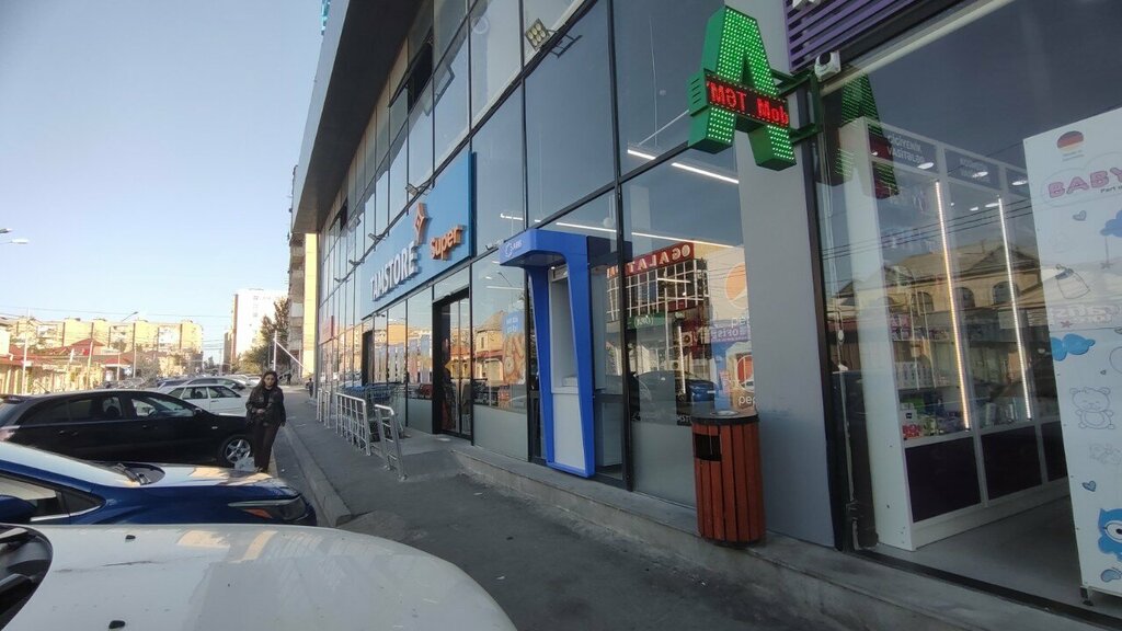 ATM'ler ABB, Bakü, foto