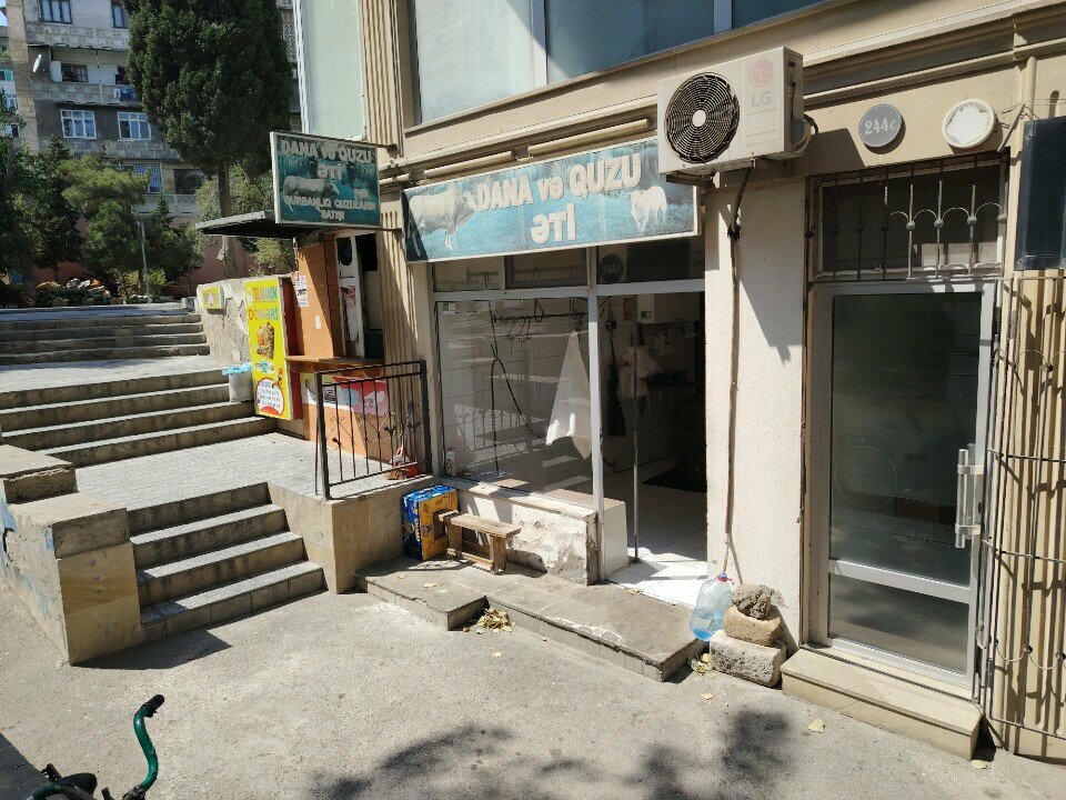Kasap, şarküteri Dana və quzu əti, Bakü, foto