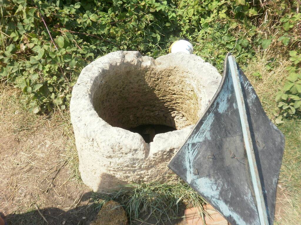 Kuyu Well, Sevastopol, foto