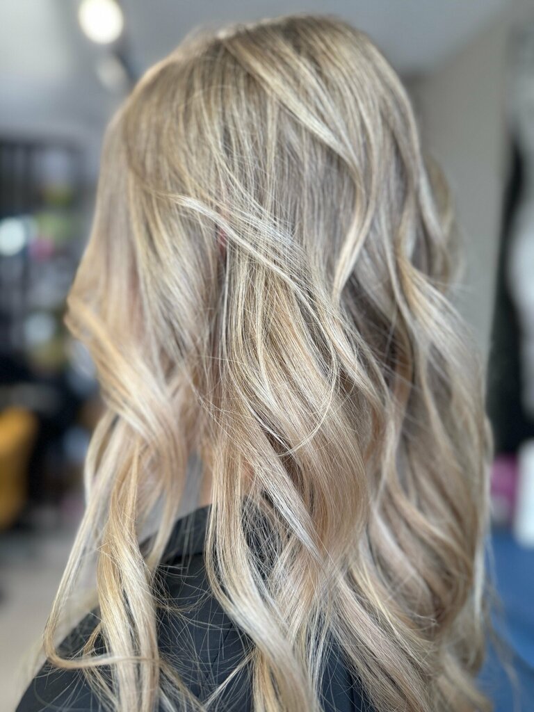 Güzellik salonu Окрашивание Екатеринбург, Yekaterinburg, foto