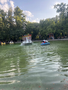 Poplavok Park (Yerevan, Poplavok Park), kültür ve eğlence parkları  Erivan'dan