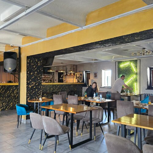 Restoran Olimp, Khoiniki, foto