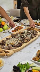 Kinza (Lermontov kóshesi No:4), restoran  Şçuçinsk'ten