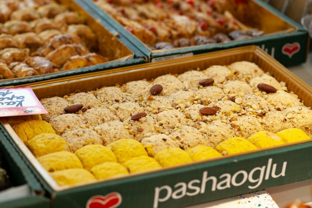 Pasta, şekerleme ve tatlı Фундук, Aluşta, foto