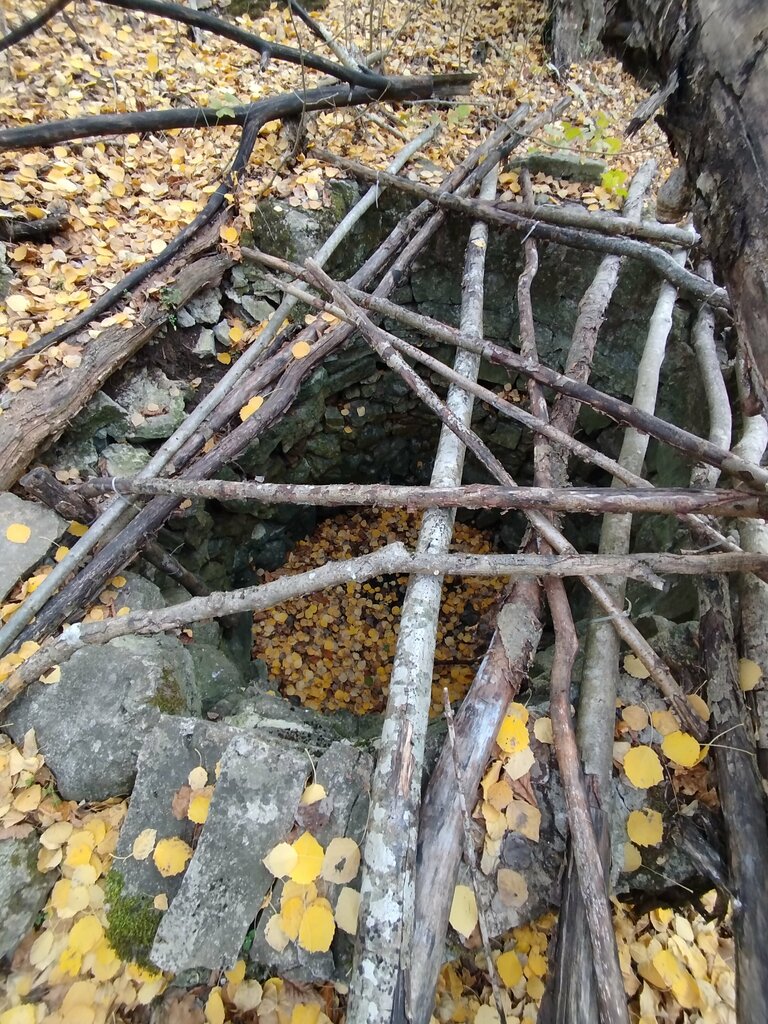 Kuyu Колодец Рум-Гяур-Чокрак, Sevastopol, foto