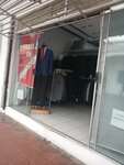 Trajes EN Liquidación (Santa Cruz de la Sierra, Distrito Municipal 11, Subdistrito CIV, Velasco, 186), dış giyim mağazası  Bolivya'dan
