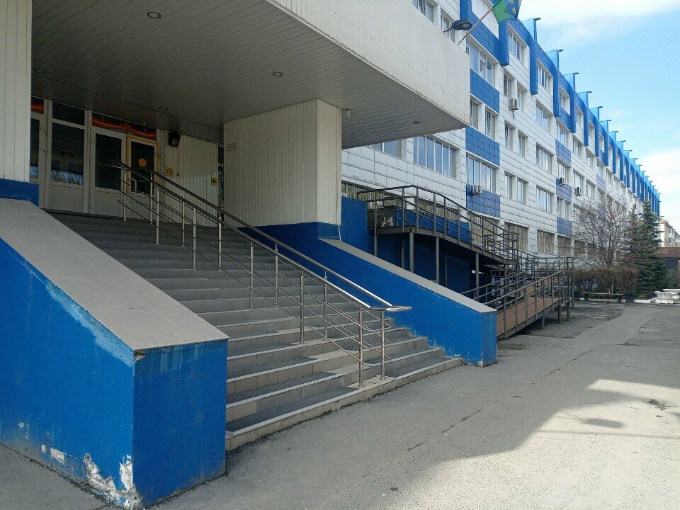 Eğitim altyapısı Тюменский индустриальный университет, учебно-лабораторный корпус № 3, Tiumen, foto