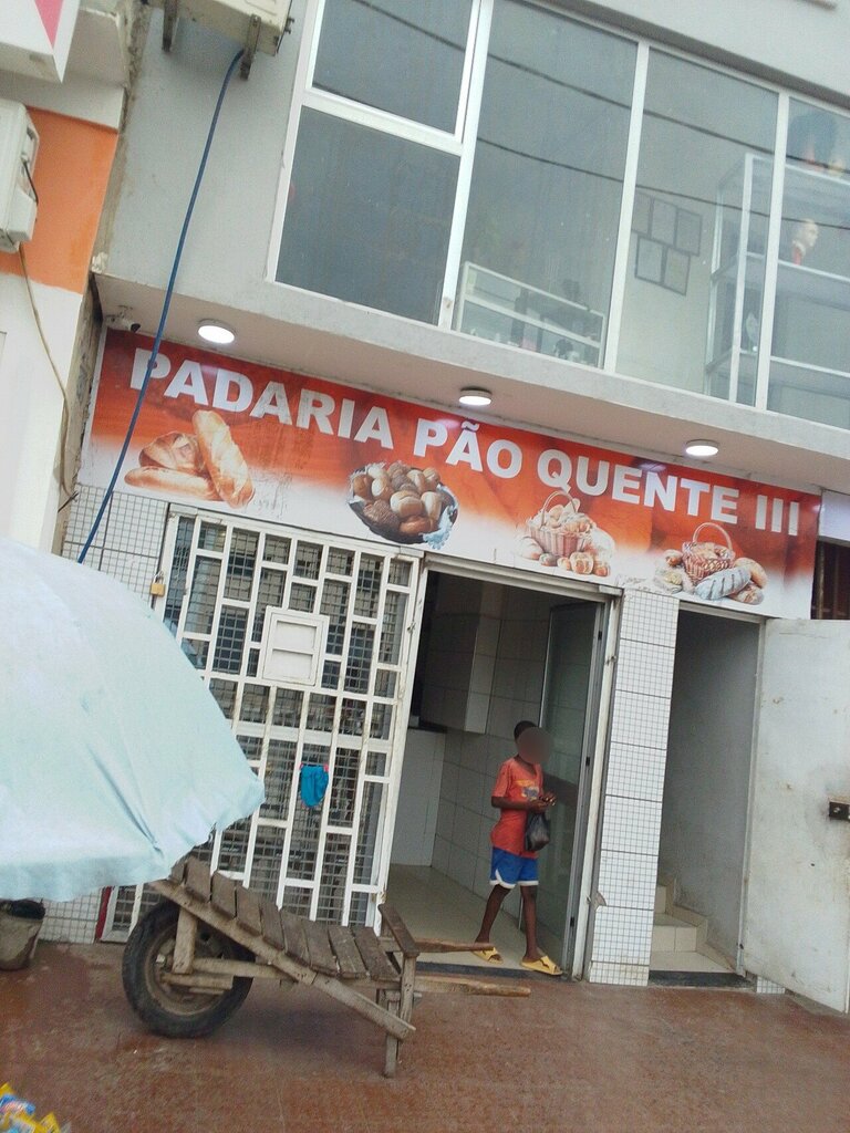 Ekmek fırını Padaria Pão Quente, Loanda, foto
