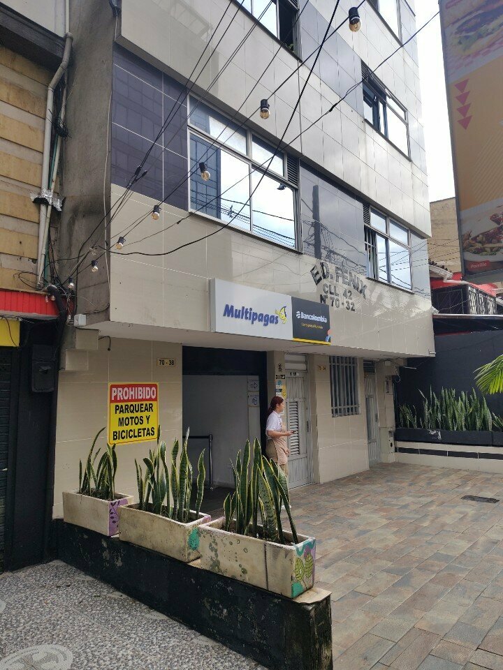 Para transferleri Bancolombia Banking Correspondent, Medellin, foto